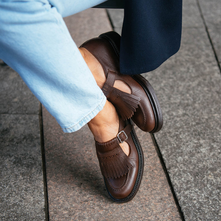 Women's shoe with fringe and strap | Velasca